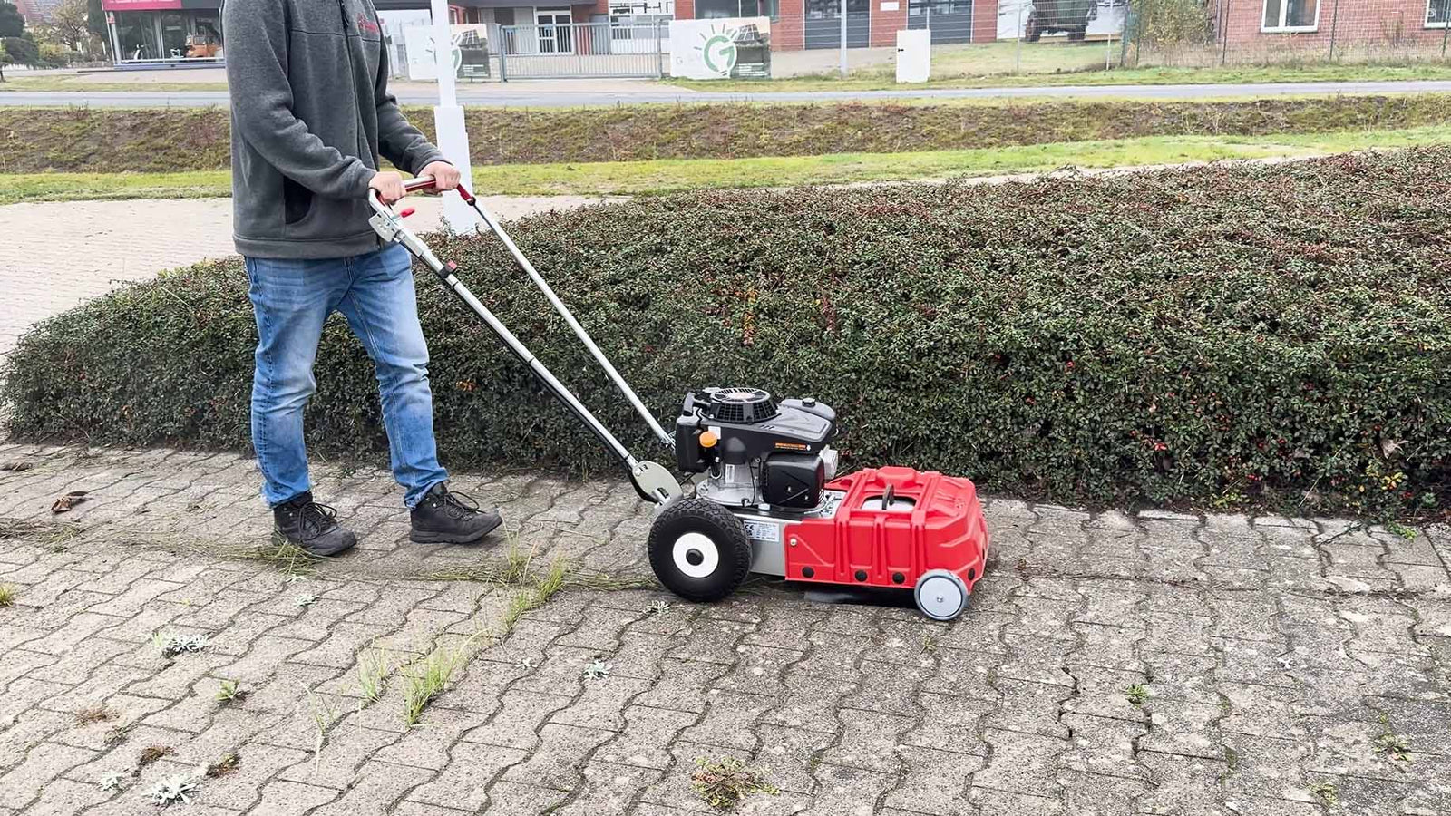 Westermann Weed Ripper WKB330 - Petrol & Battery